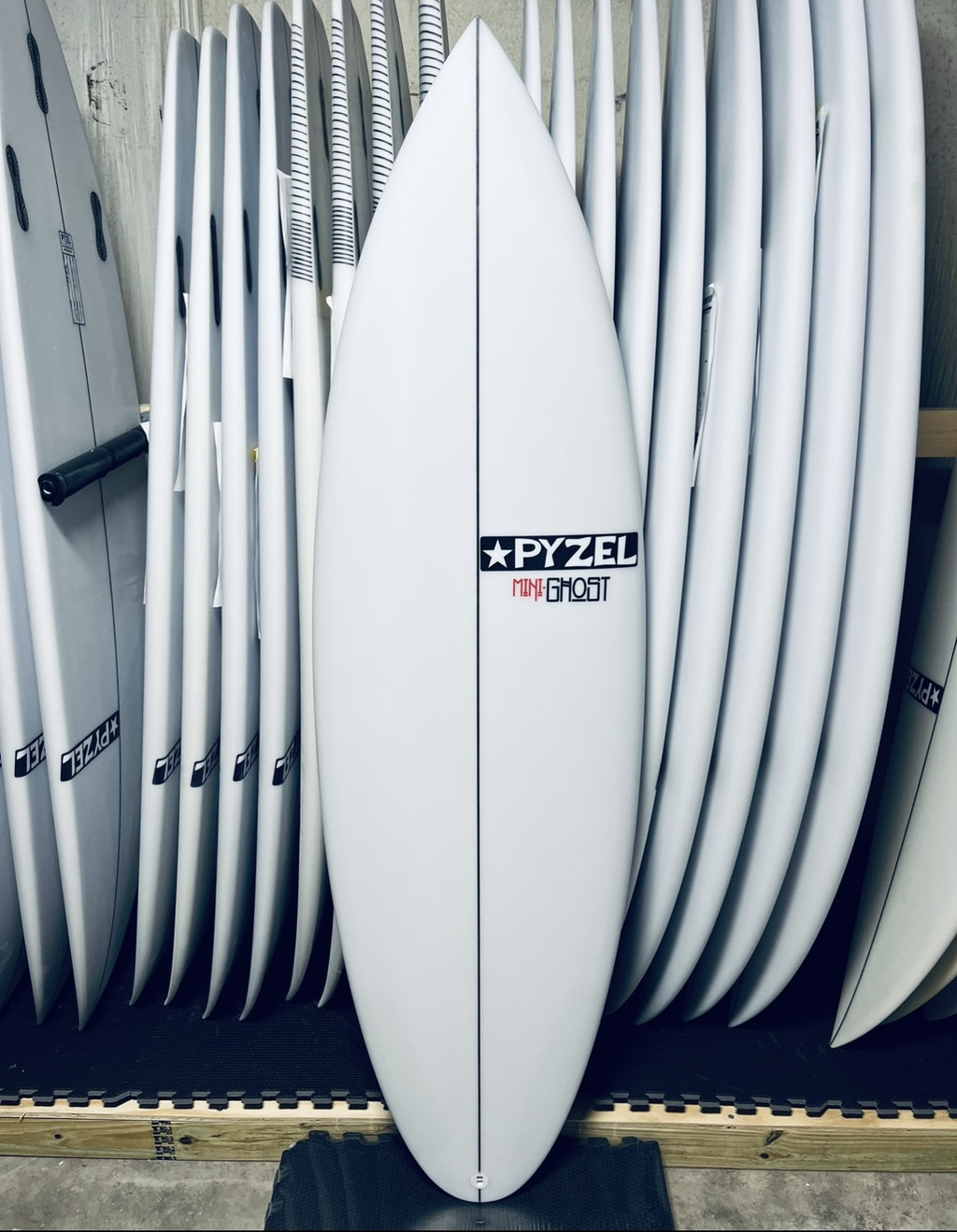 Pyzel Surfboards - Mini Ghost-Round