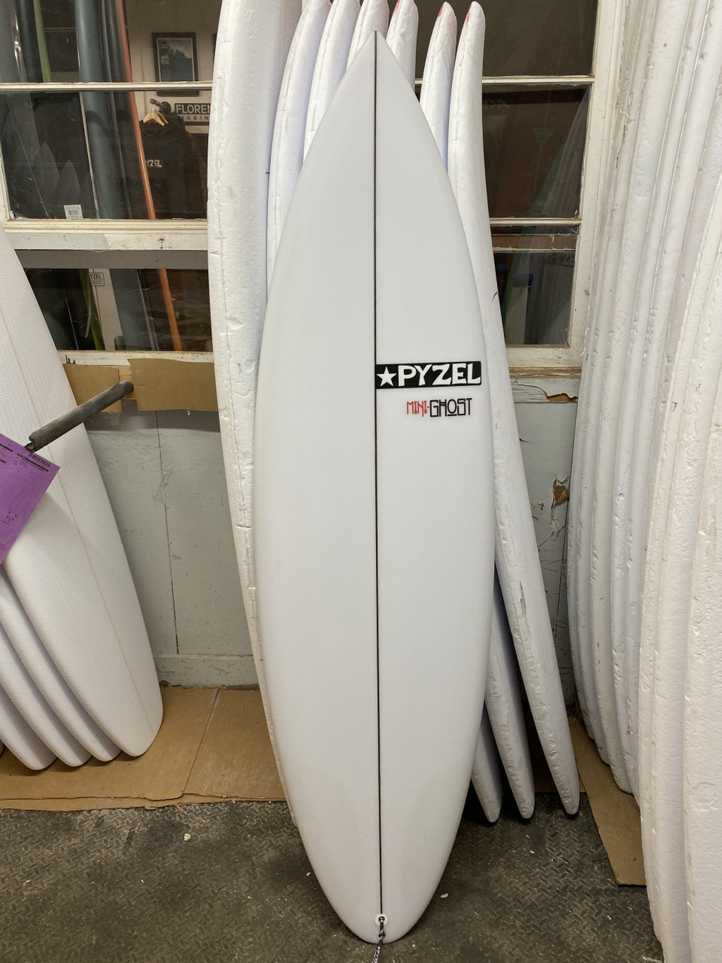 Pyzel Surfboards - Mini Ghost-Round