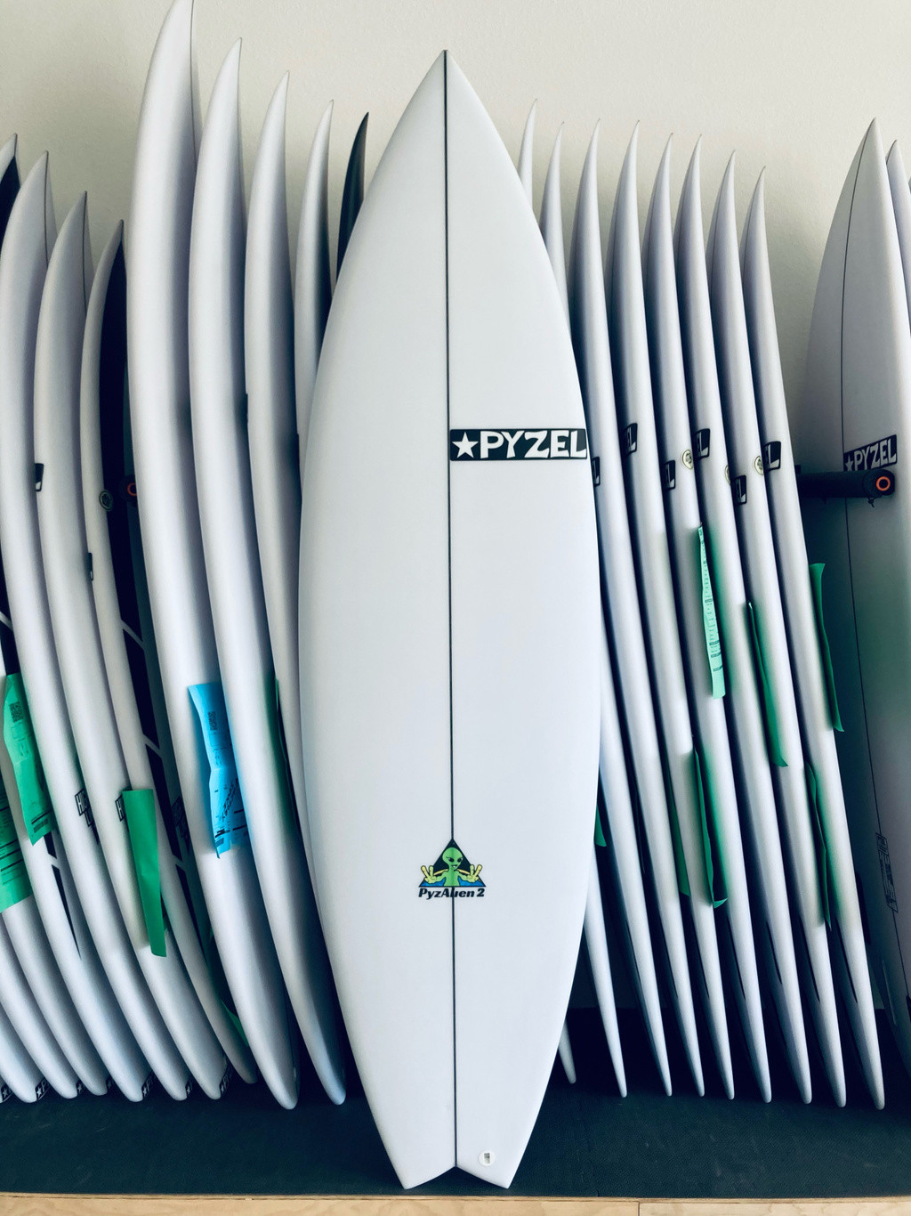 Pyzel Surfboards - Pyzalien 2 XL