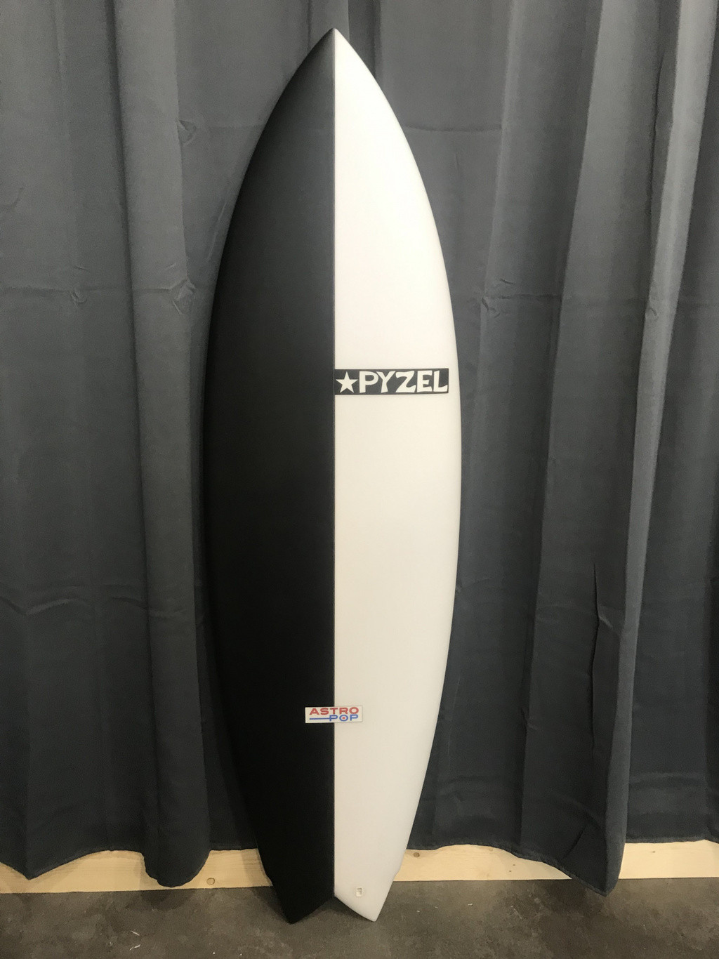 Pyzel Surfboards - Astro Pop XL